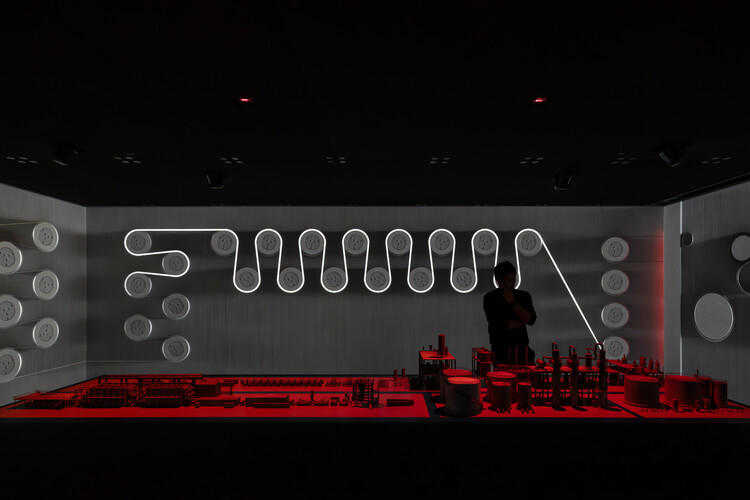 CRA-카를로 라티 어소시에이티와 이탈로 로타가 MAE 카본 파이버 아카이브를 이탈리아의 인터랙티브 박물관으로 개조하다 ...