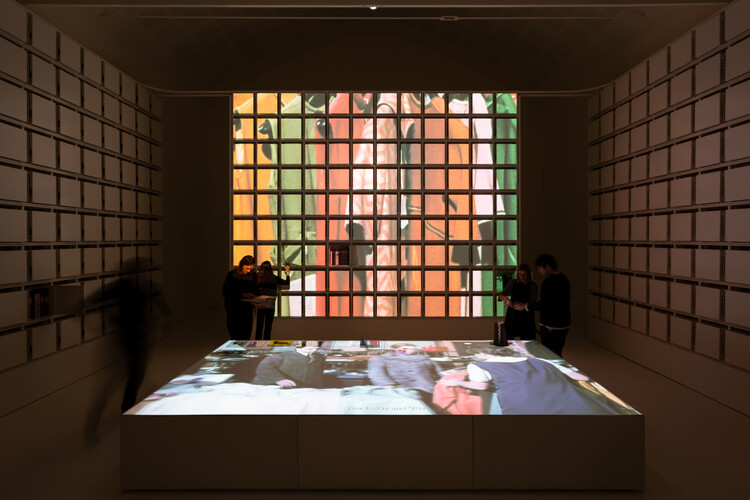 CRA-카를로 라티 어소시에이티와 이탈로 로타가 MAE 카본 파이버 아카이브를 이탈리아의 인터랙티브 박물관으로 개조하다 ...